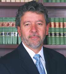 Area attorney hosts meeting in Paris