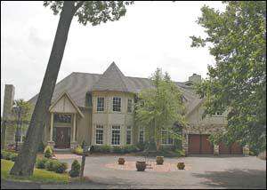 Mohawk house tour to showcase lake style' homes