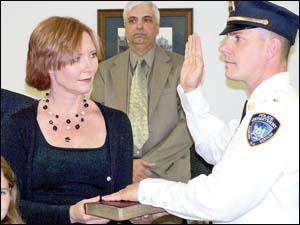 Chief Wright officially sworn in
