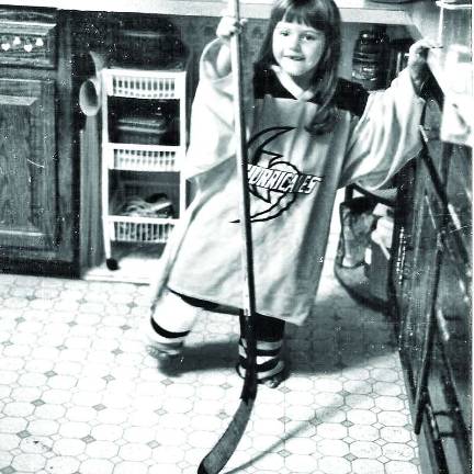 Female hockey players take over Vernon ice