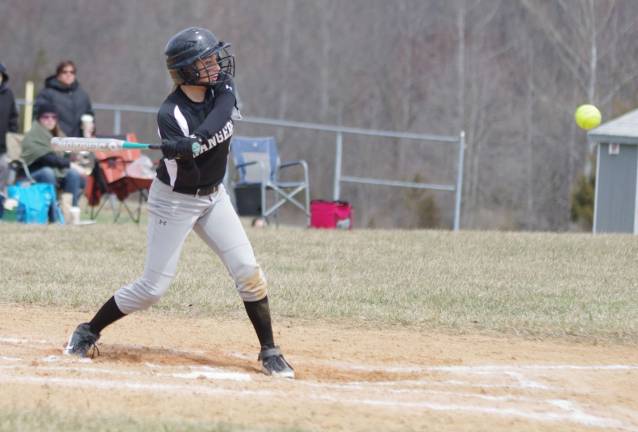 Vernon wins Mitchener softball tournament