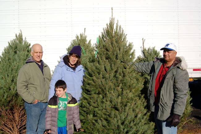 American Legion selling Christmas trees